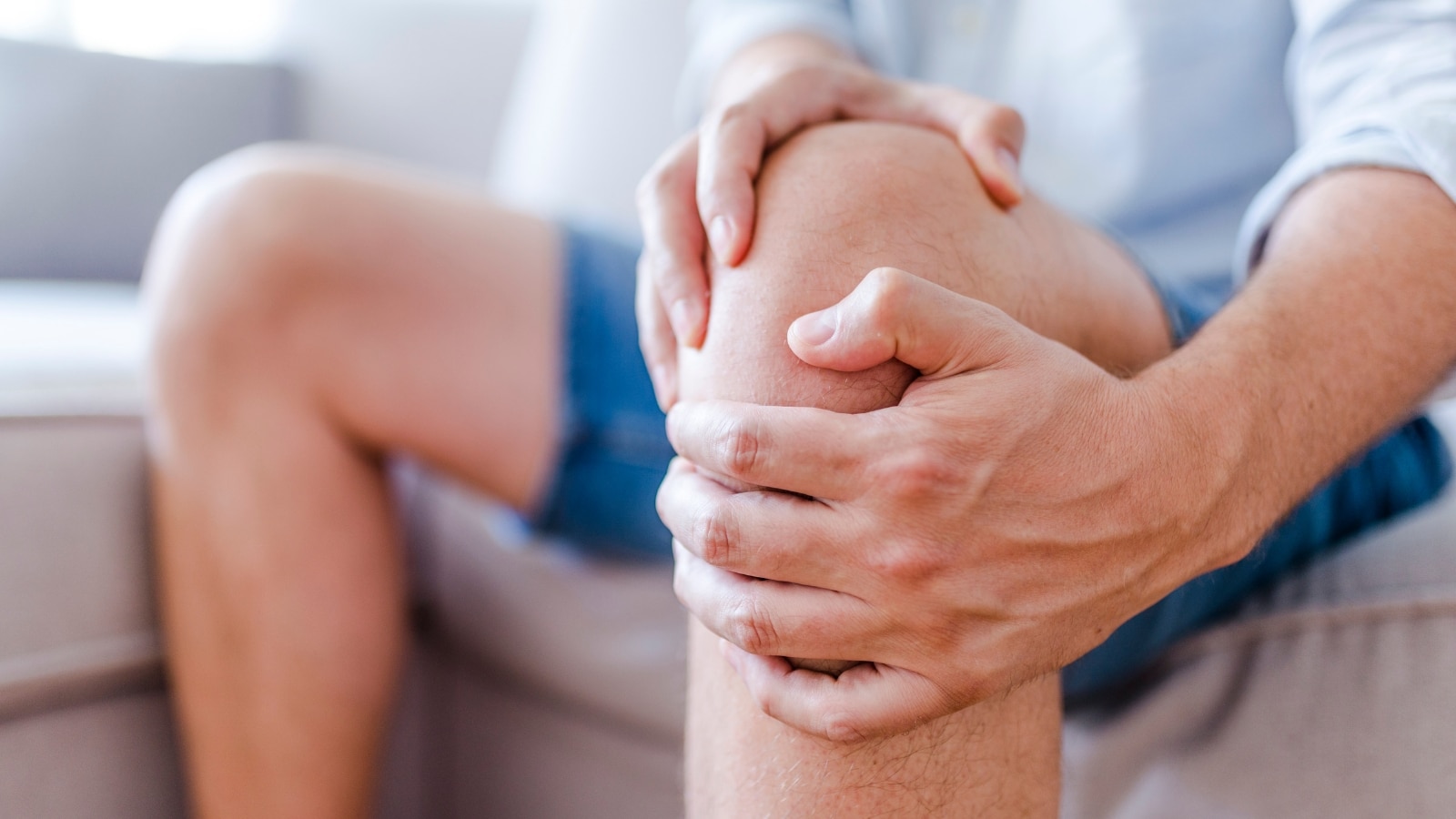 Knee Pain Symptoms and Treatment - Geelong Osteopaths